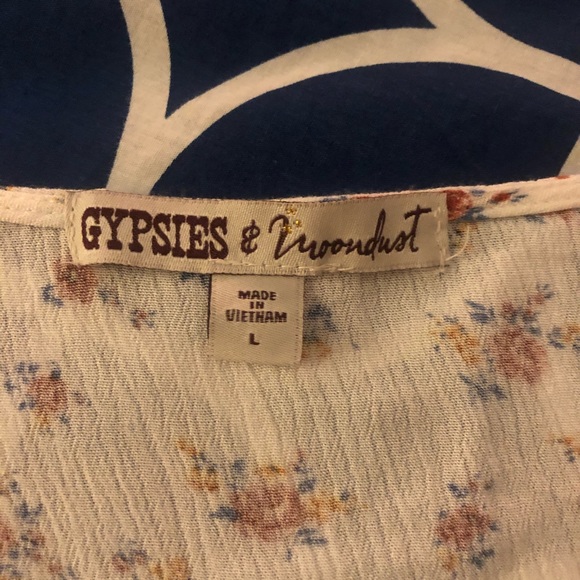 Gypsies & Moondust | Tops | Gypsies And Moondust Floral Top | Poshmark